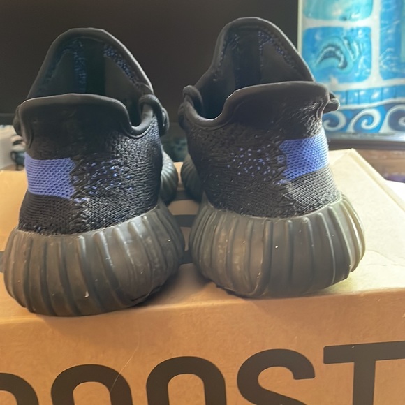 adidas | Shoes | Yeezy Boost 35 V2 Dazzling Blue Box Included With ...